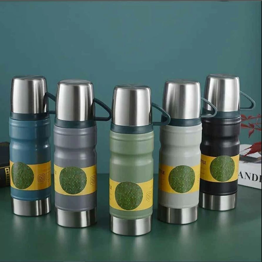 Termo de Acero Inoxidable Vacuum Cup Gris oscuro 680 ml - Café Martínez